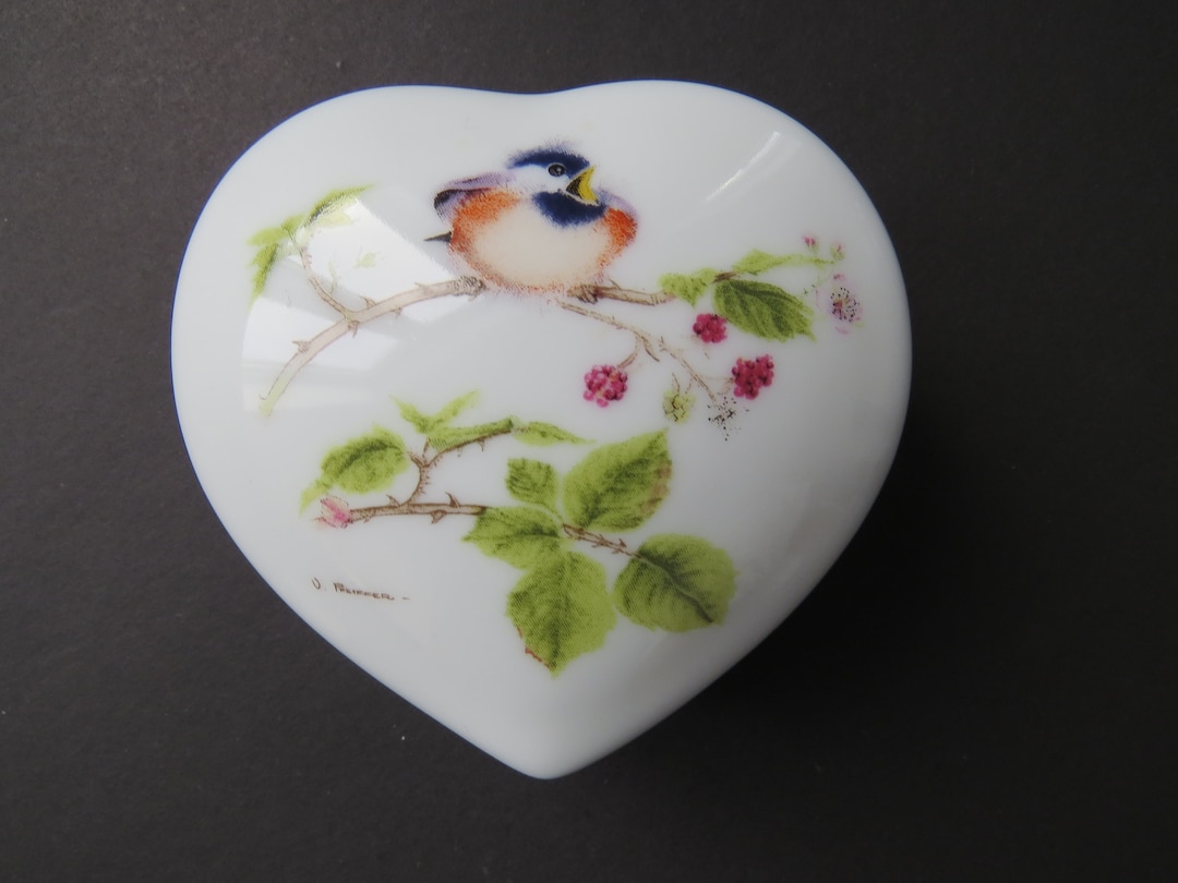 Vintage Otagiri Heart Shaped Trinket Box Chickadee, Bird, Chickadee ...