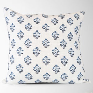 Blue Floral Block Print Pillow Cover || Blue Floral Pillow Cover ...