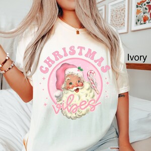 Comfort Colors Womens Christmas Shirt Vintage Pink Santa Claus T-shirt ...