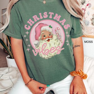 Comfort Colors Womens Christmas Shirt Vintage Pink Santa Claus T-shirt ...