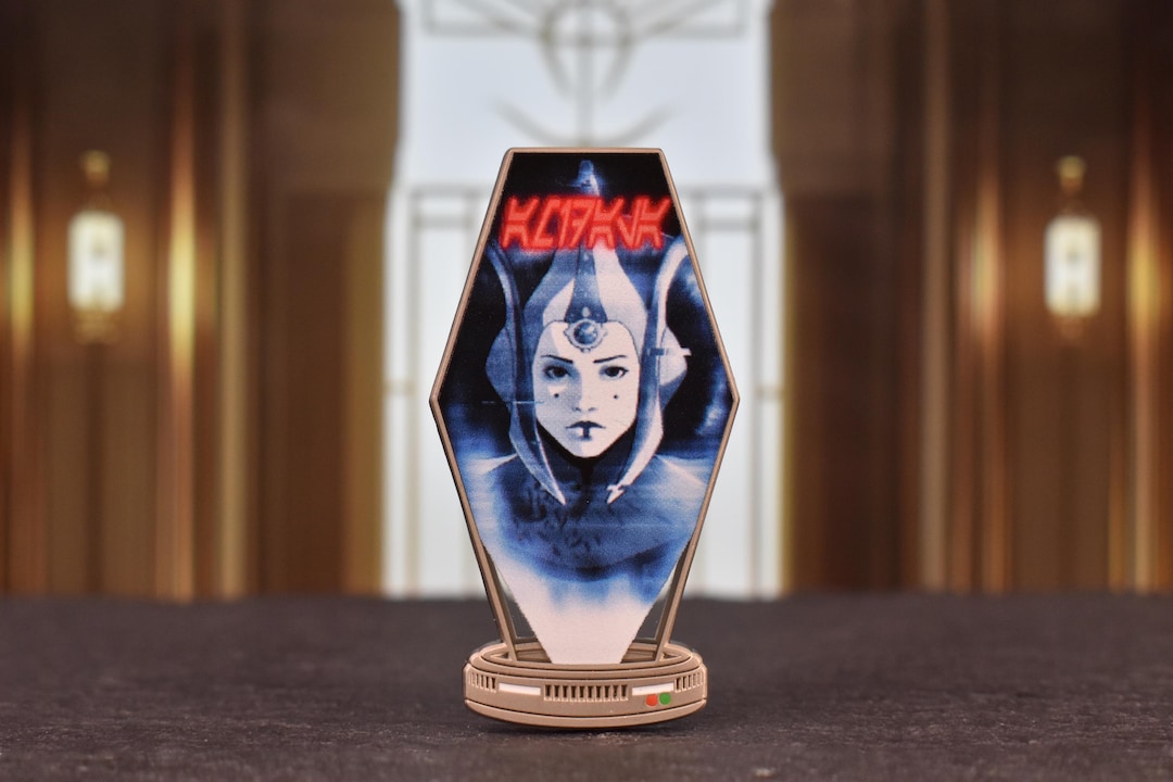 Queen Padme Amidala Holo Enamel Pin - Etsy