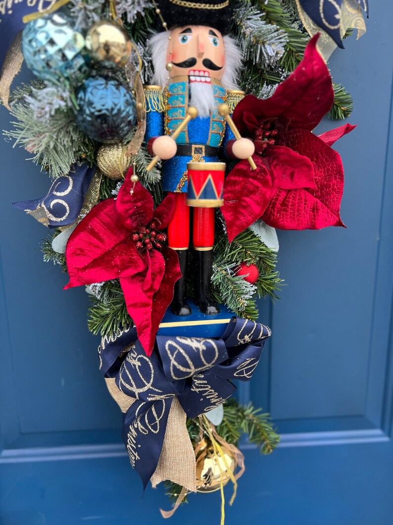Teardrop Swag Nutcracker Swag Christmas Nutcracker - Etsy