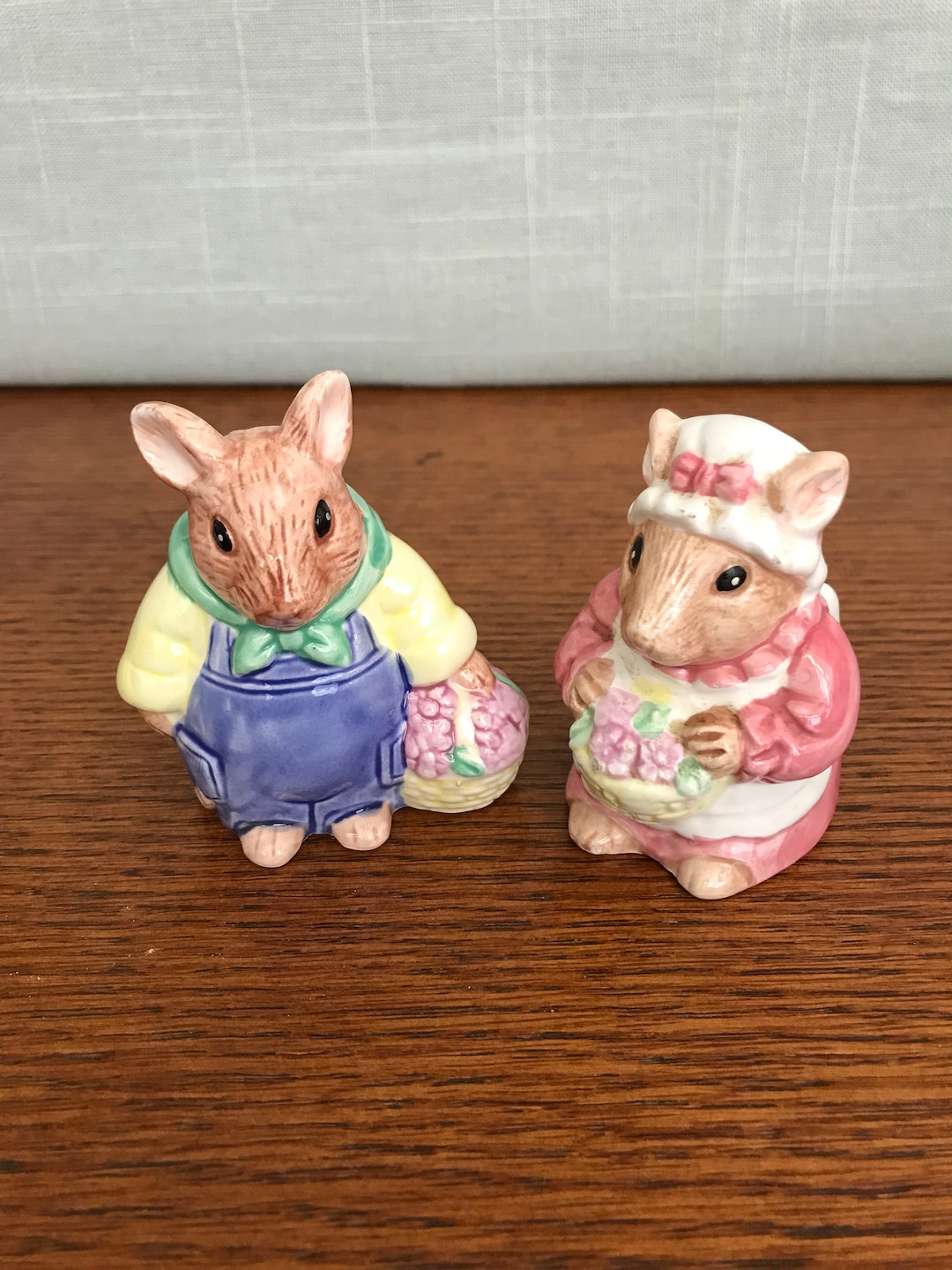 Applause Country Mice Couple Salt and Pepper Shakers - Etsy