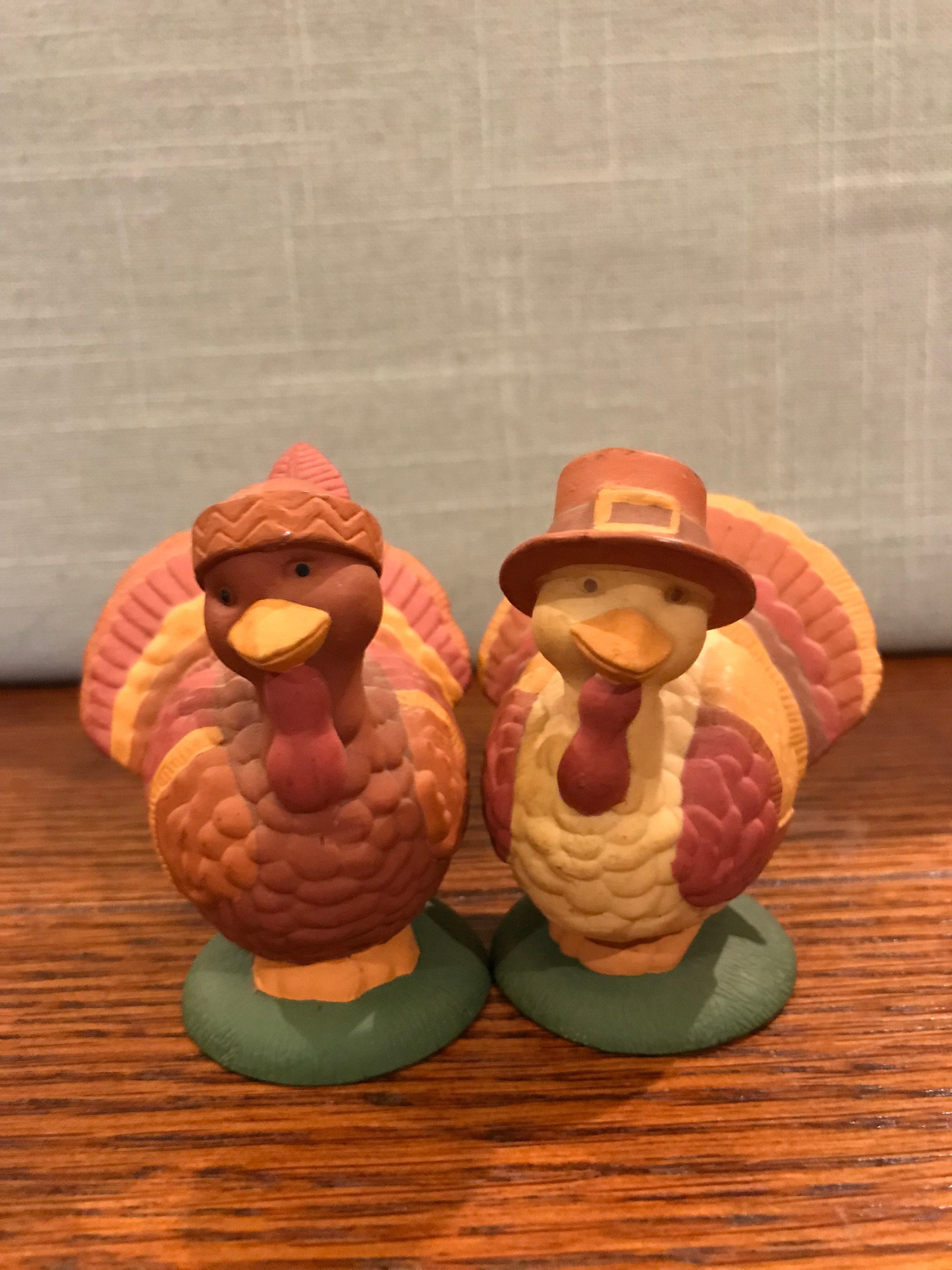 Avon Plastic Pilgrim Turkeys Salt and Pepper Shakers - Etsy
