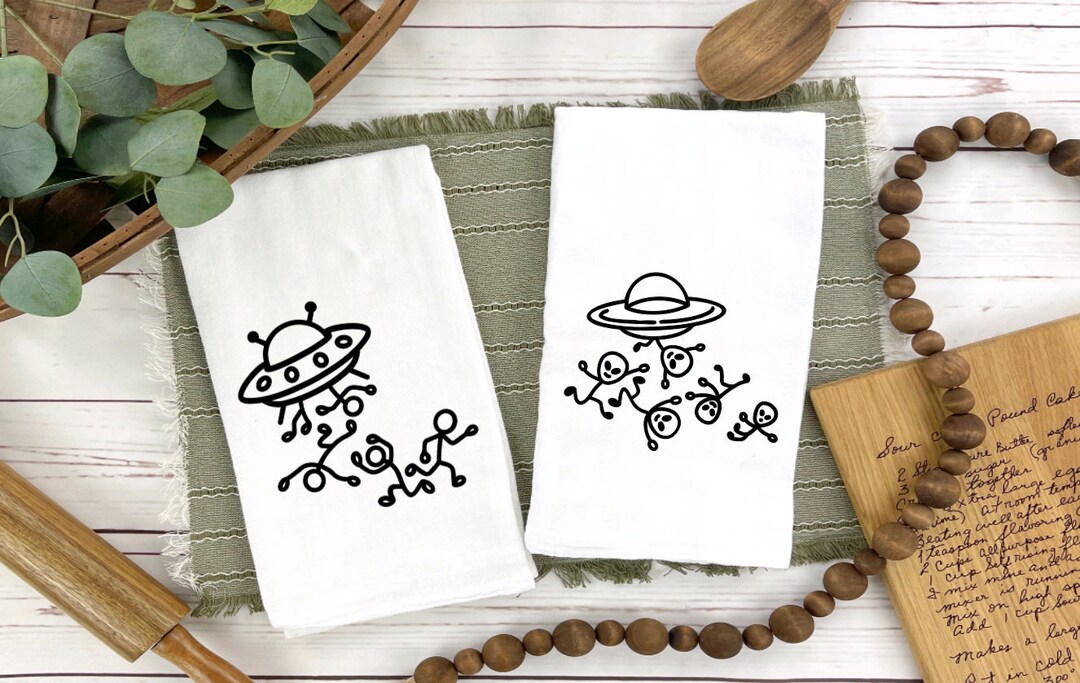 Ufo Abduction of Family Tea Towel, Alien Abduction, Alien Gift, Ufo ...