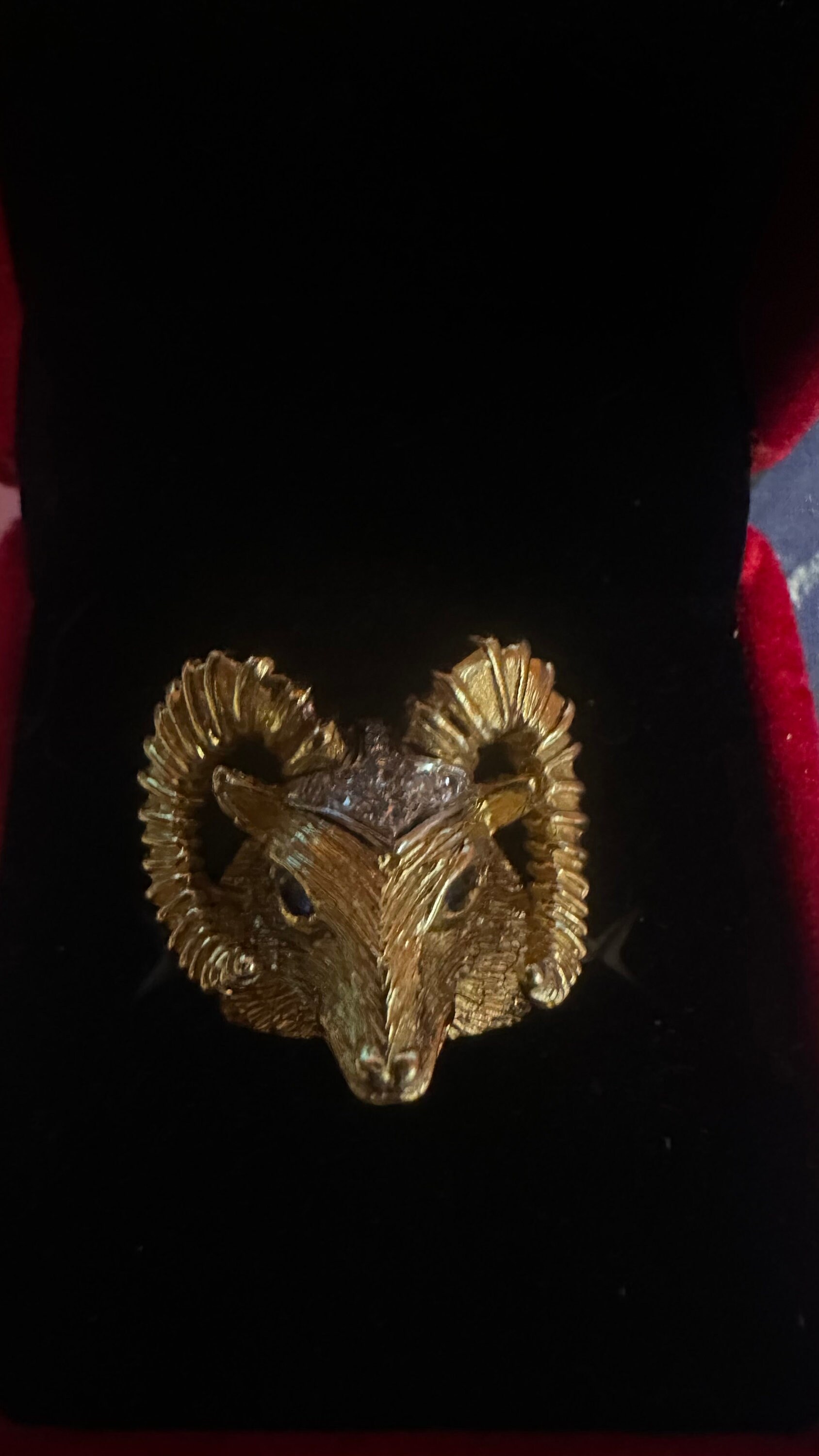 Vintage Gold Ram Ring 18k - Etsy