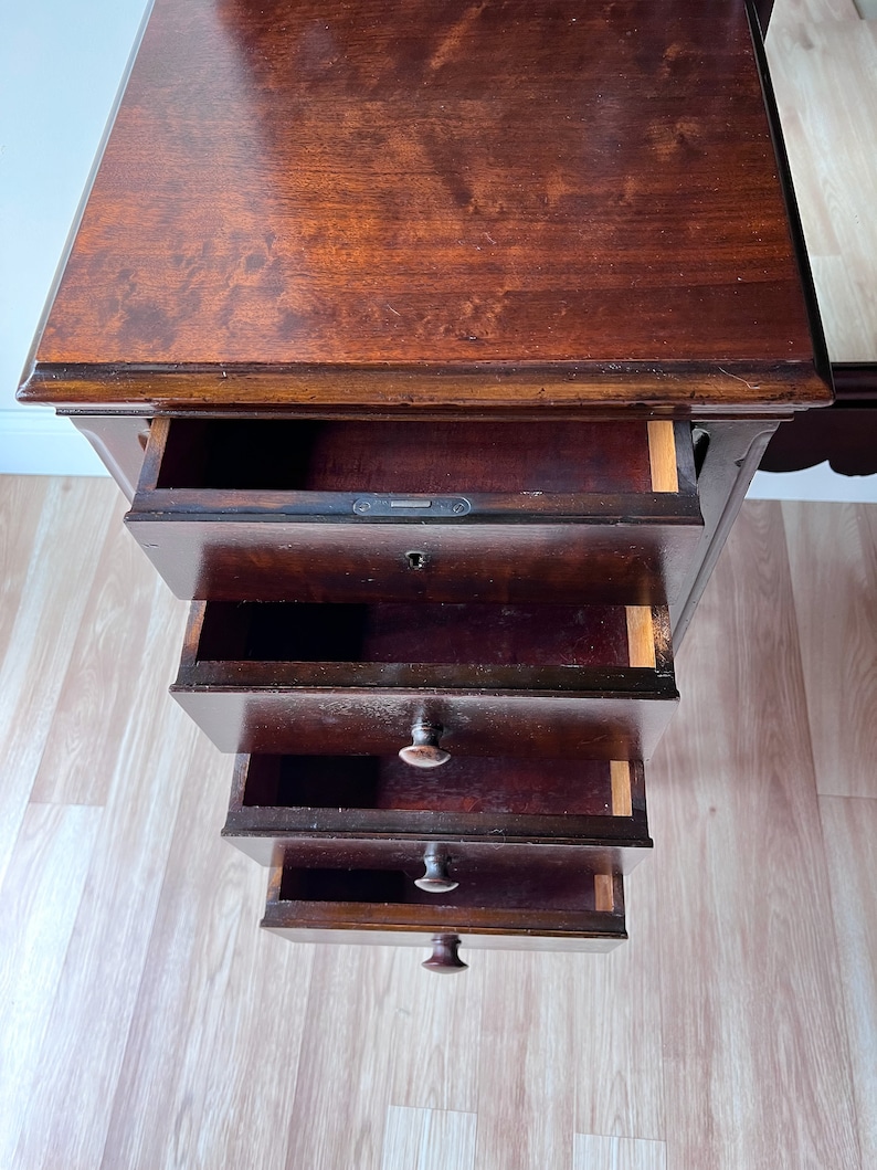 Antique Vanity With Mirrors / 1920s Sligh Furniture Company / - Etsy