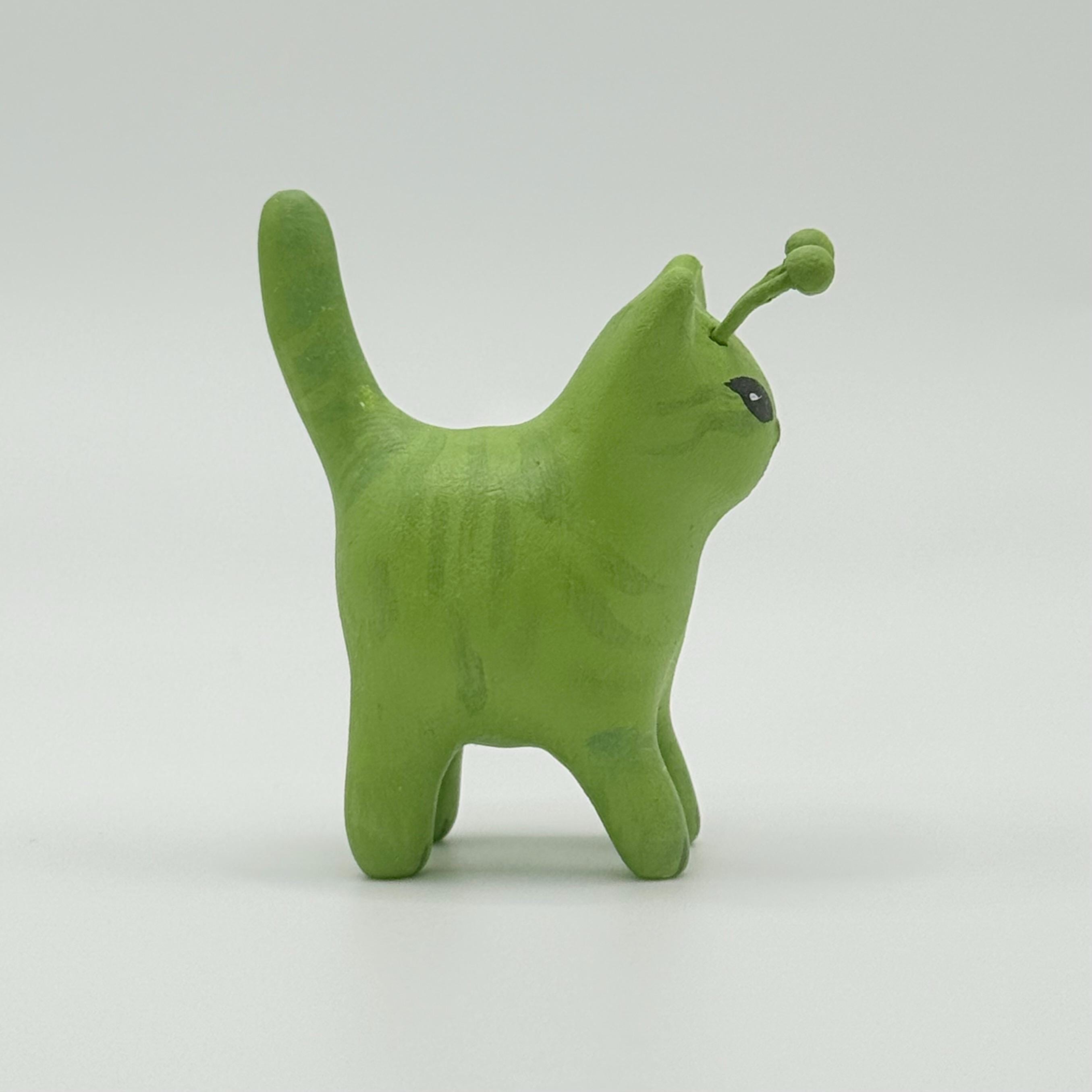 Handmade Alien Cat Figurine | Glorp Cat Miniature | Whimsical Sci-fi ...