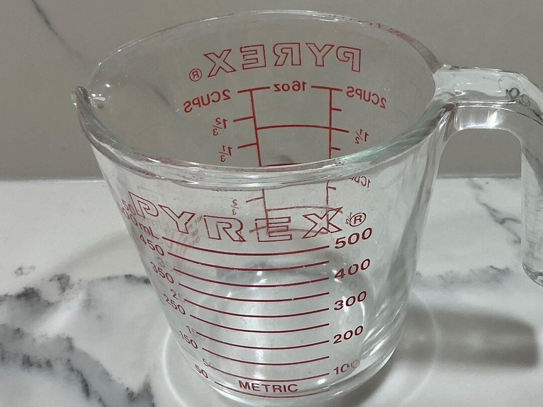 Essential Kitchen Classic: the Pyrex 2-cup Measuring Cup - Etsy