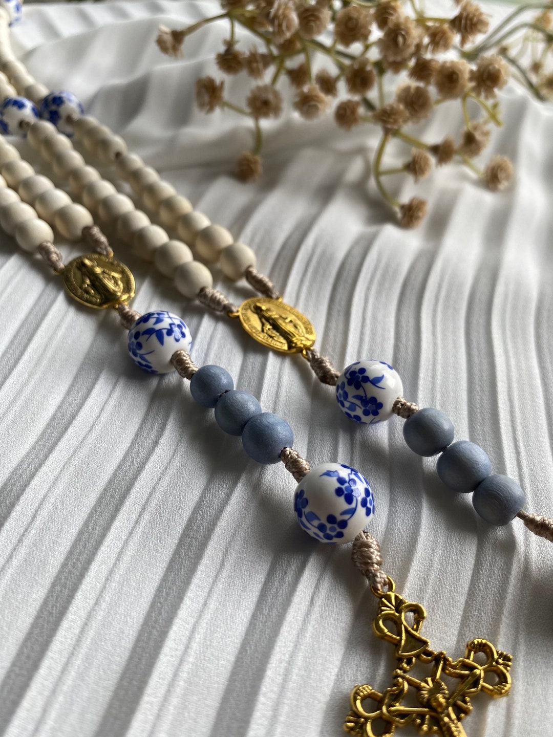 White & Blue Floral Rosary, Gold Crucifix, Marian Prayer Beads - Etsy