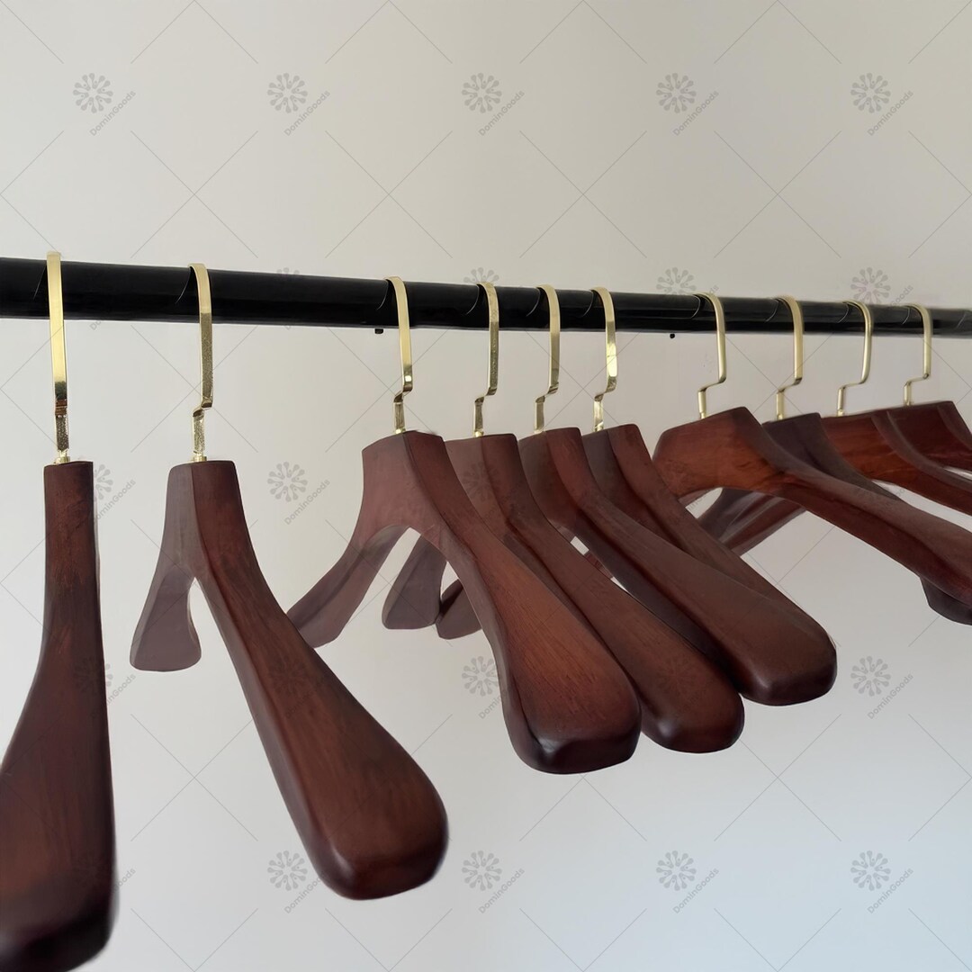 Luxury Solid Wood Suit Hanger, Durable Coat Hanger for Suits and ...