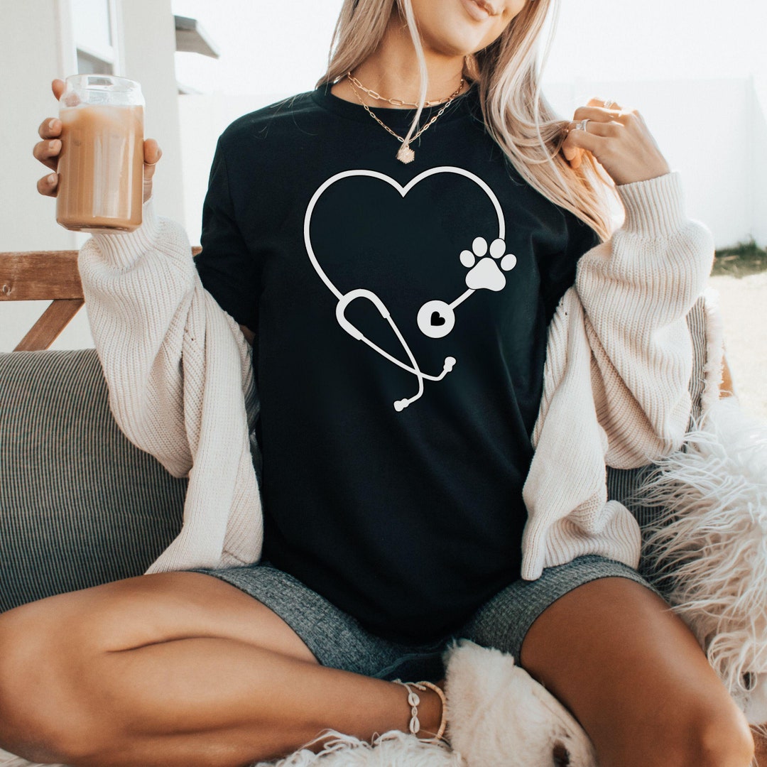 Dog Mom Nurse Shirt, Stethoscope Paw Print Tee, Vet Assistant Gift ...