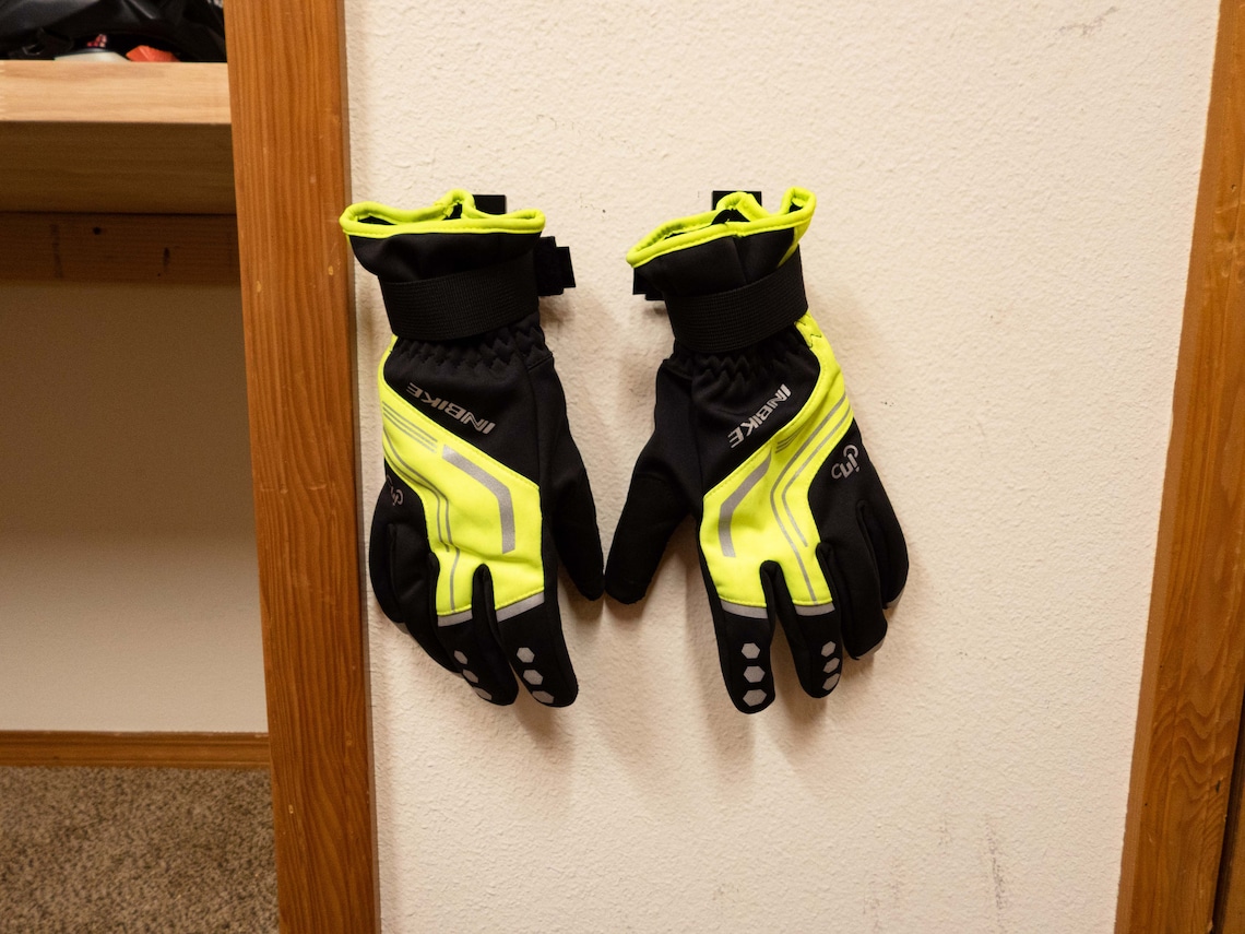 Glove Wall Mounts/hangers screws - Etsy