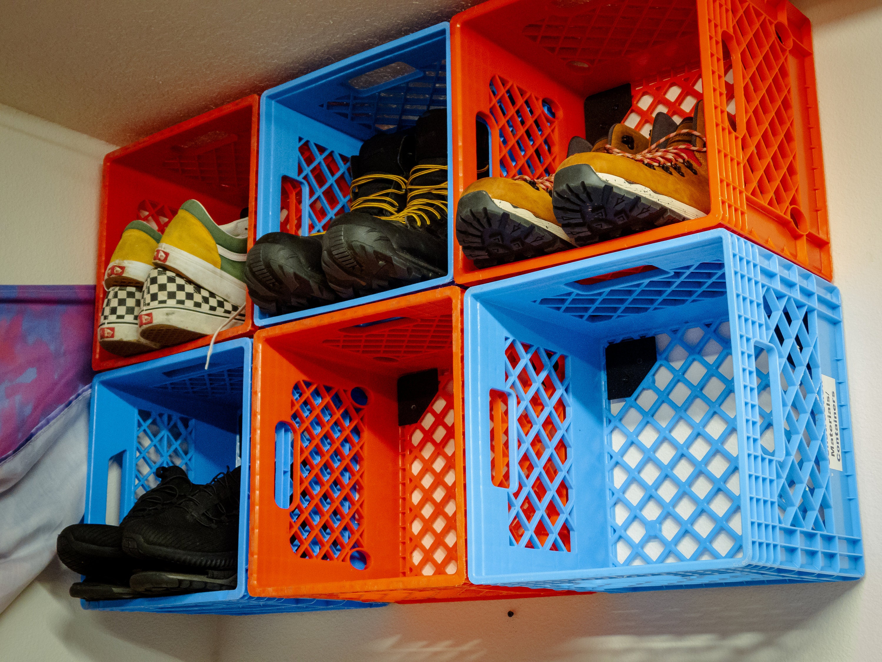 Old Milk Crate Wall Ideas