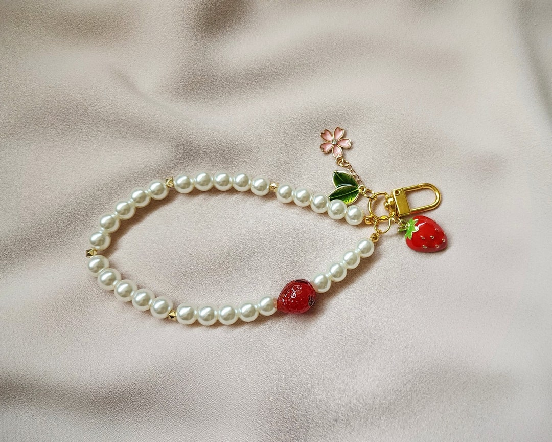 Strawberry/pearl Keychain/airpod Keychain/car Keychain Accessories/cute ...