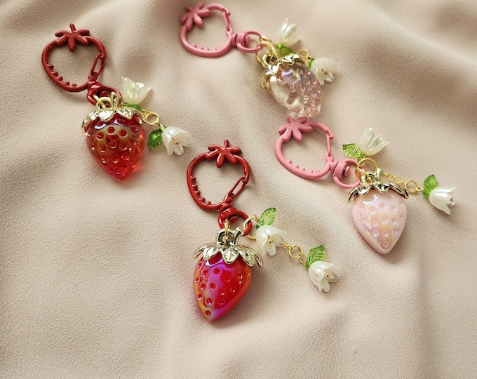 Strawberry Keychain, Beaded Keychain, Red, Green, Stars - Etsy