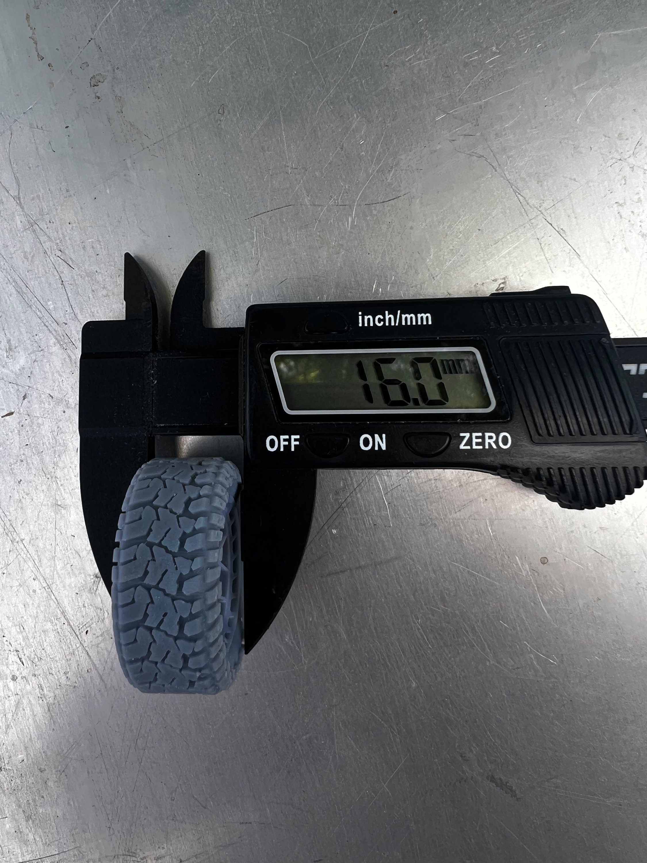 Off-road Style 1/24, 1/25 Scale Resin 3d Printed Model Wheel Set - Etsy