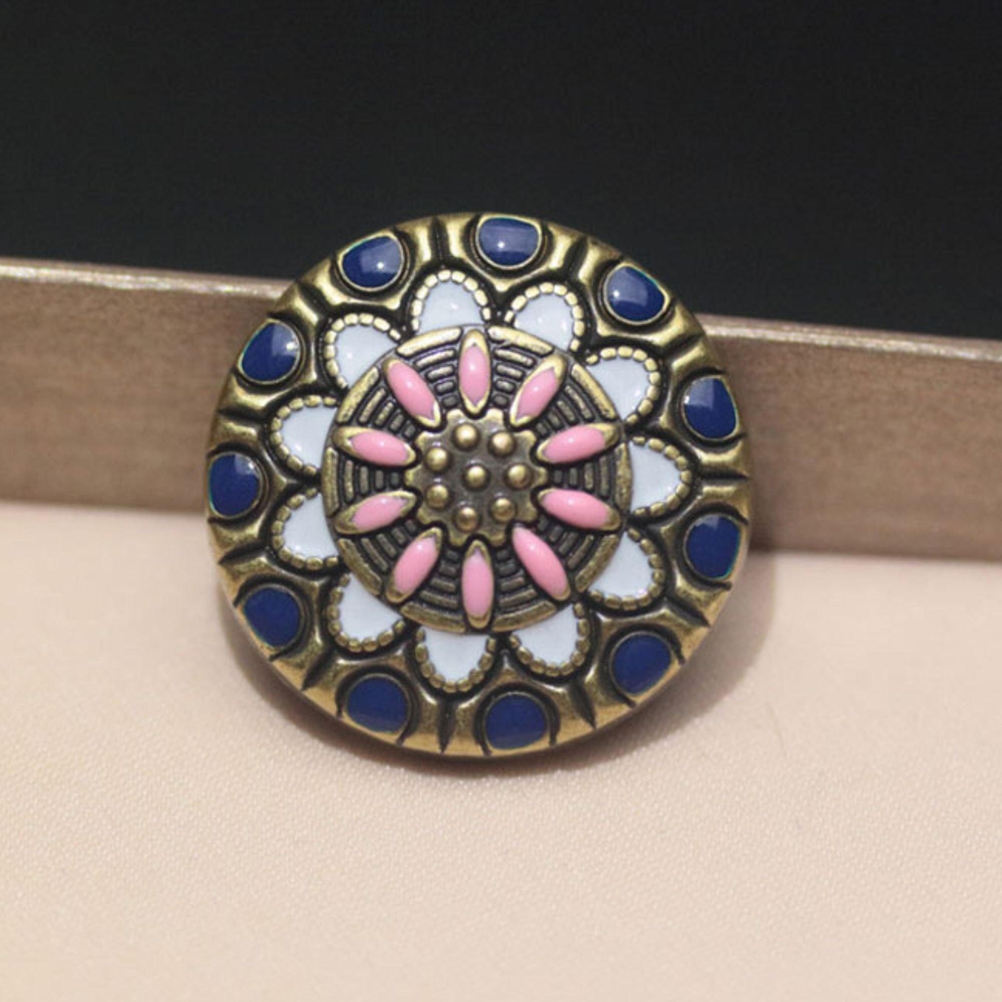 Vintage Ethnic Shank Buttons Hand-painted Metal Buttons Decorative ...