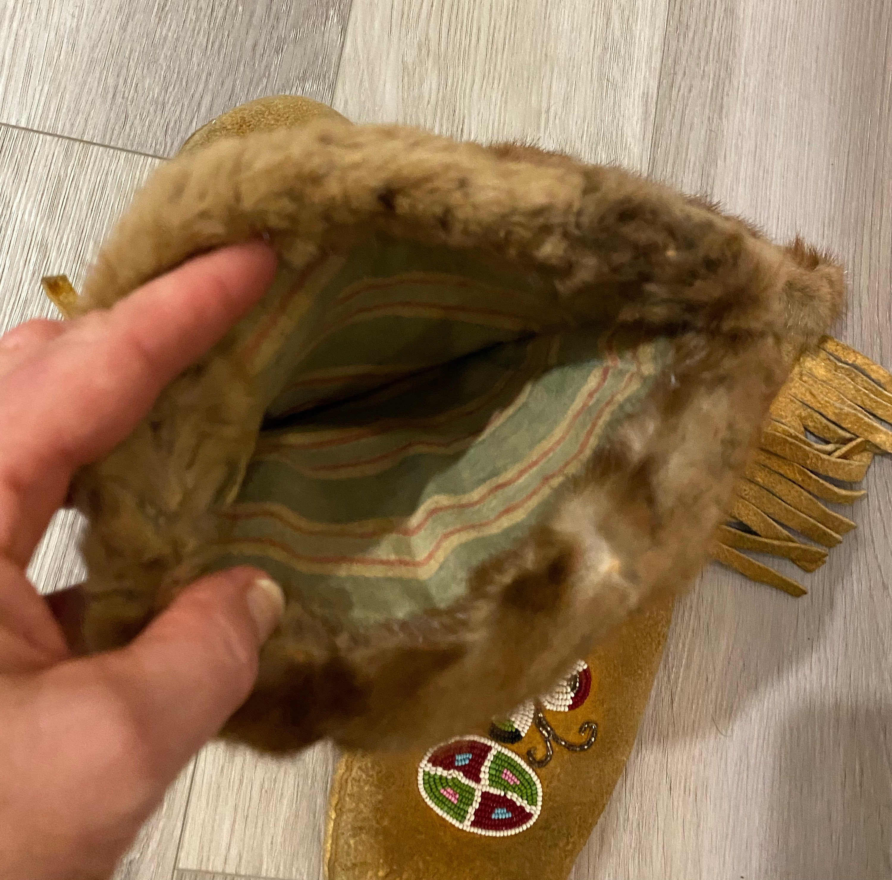 AUTHENTIC VINTAGE Cree/ojibway Nation MITTS, Hand Made, Beaded Moose ...