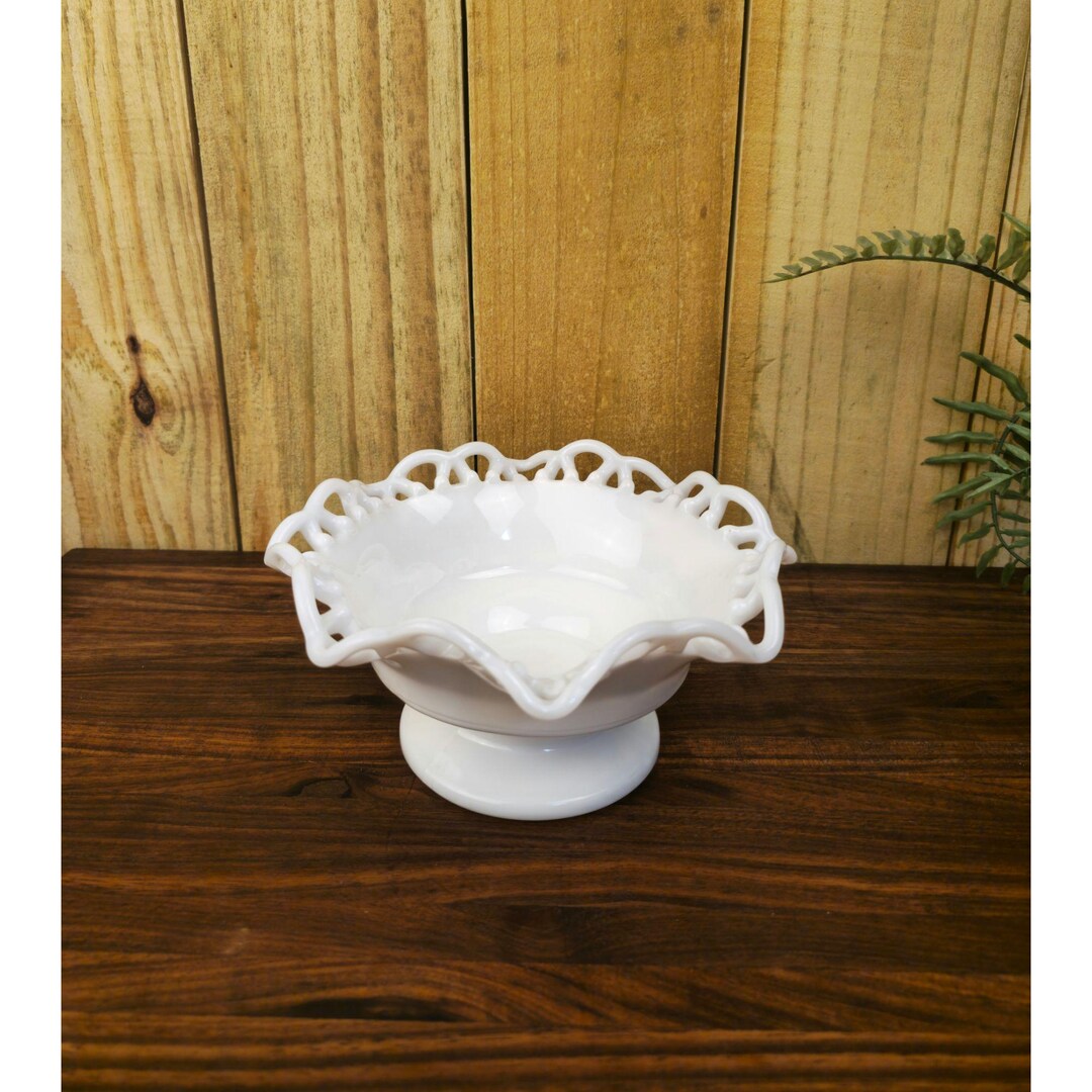 Vintage LE Smith Colonial Lace Edge Milk Glass Footed Bowl - Etsy