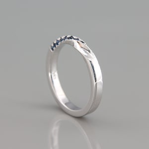 14k White Gold Mobius Ring Set With Blue Sapphire | Blue Sapphire ...