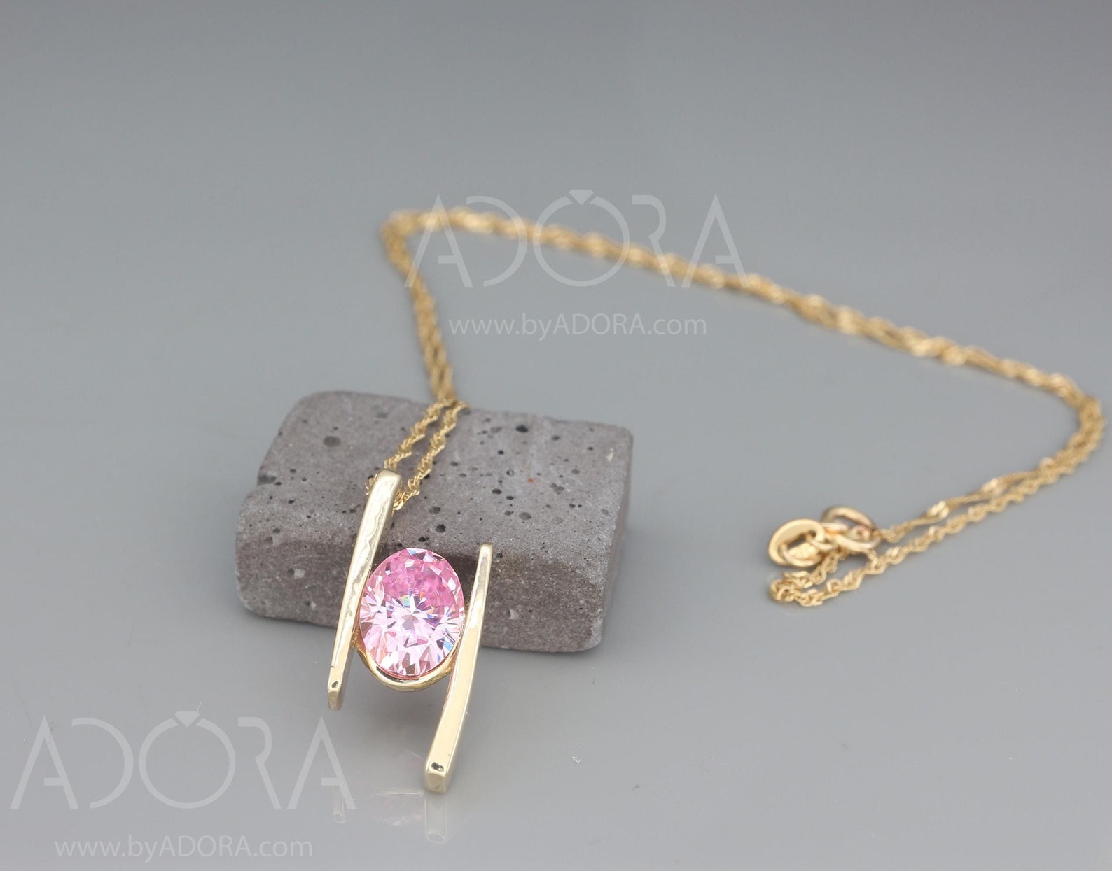 Handmade 14k Gold Split Shank Necklace Set With Oval Pink Moissanite ...