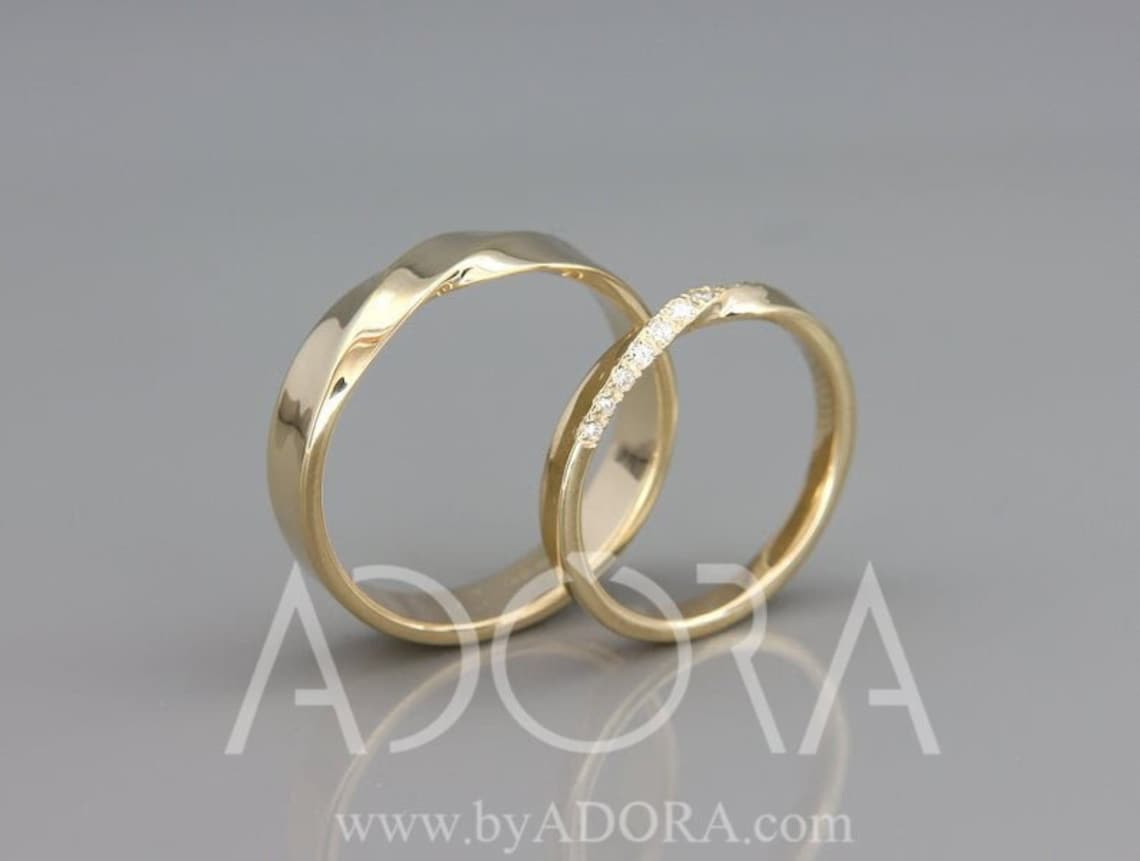 14k Gold Mobius Wedding Rings Set With Diamonds His and Hers - Etsy