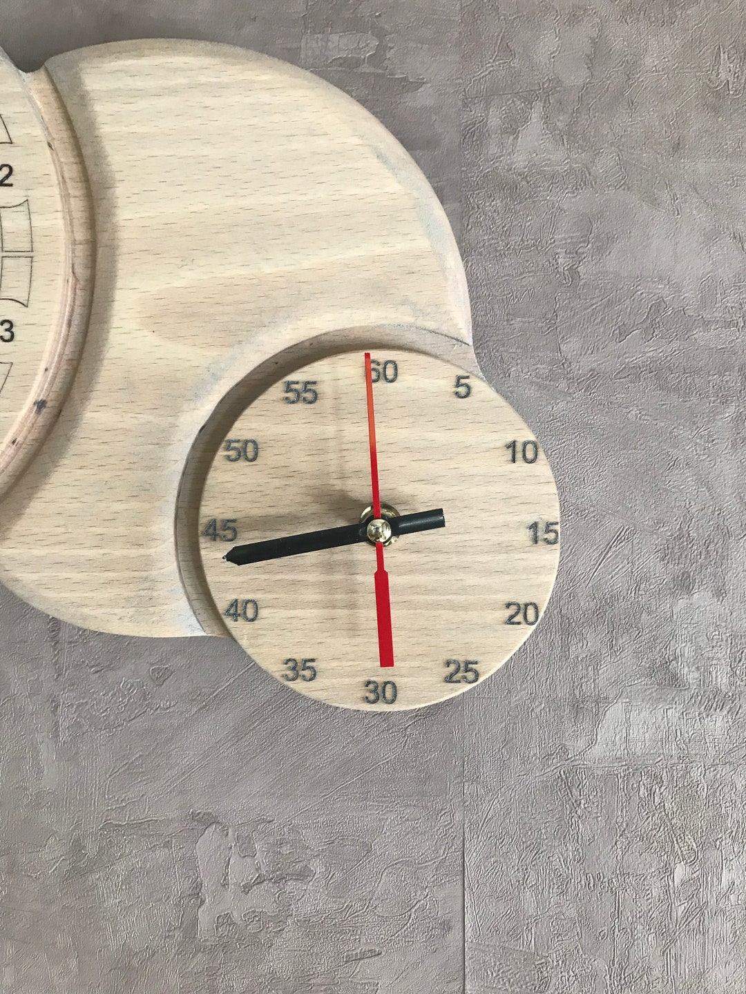 Design and Unique Clock - Etsy