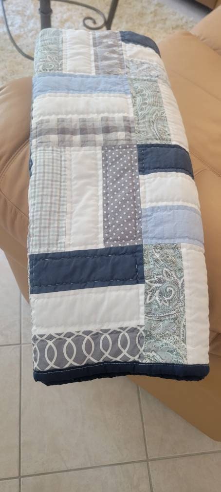 HAND QUILTED Lightweight Quilt blue Gray White Baby Size - Etsy