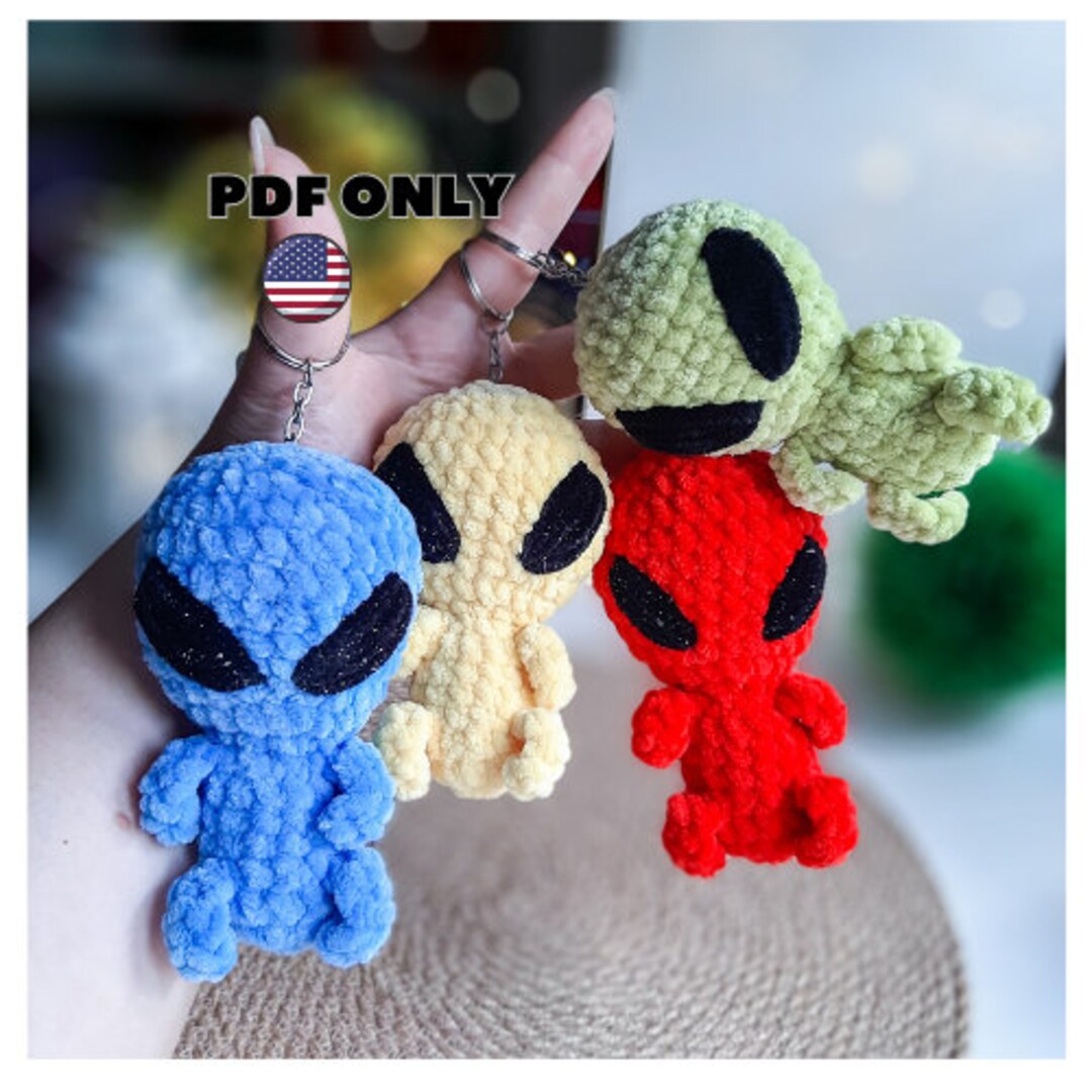 Crochet Keychain Alien, Plush Pattern Keychain, Cool Keychain for Men ...