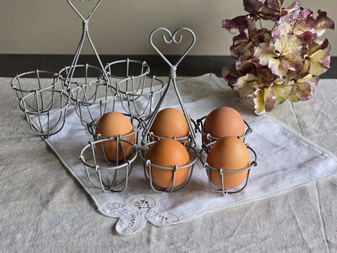 Vintage Wire Egg Holder, 6 Egg Display, Rustic Kitchen Decor, Farmhouse ...