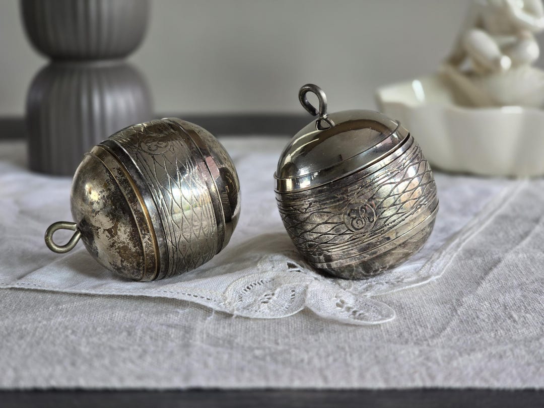 Set of 2 Antique Brass Spheres With Engraving, Rare Collectible ...