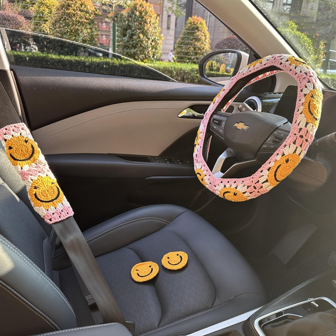Pink Smiley Crochet Car Steering Wheel Cover| Smiley Car Seat Belt ...