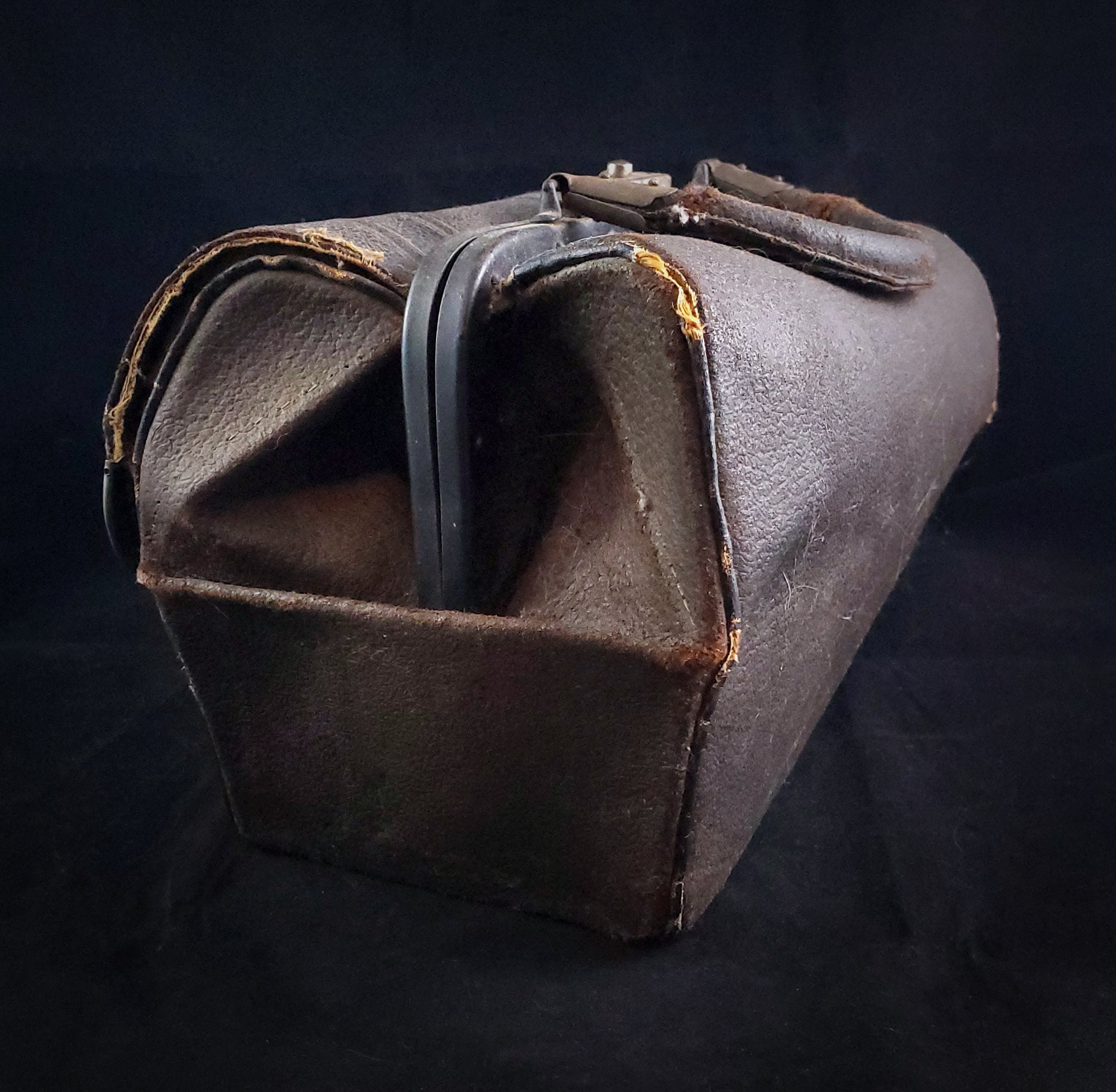 RARE Antique Leather Doctors Medical Sick Bag W/ Contents Vintage VTG Bottle Medicine - Etsy