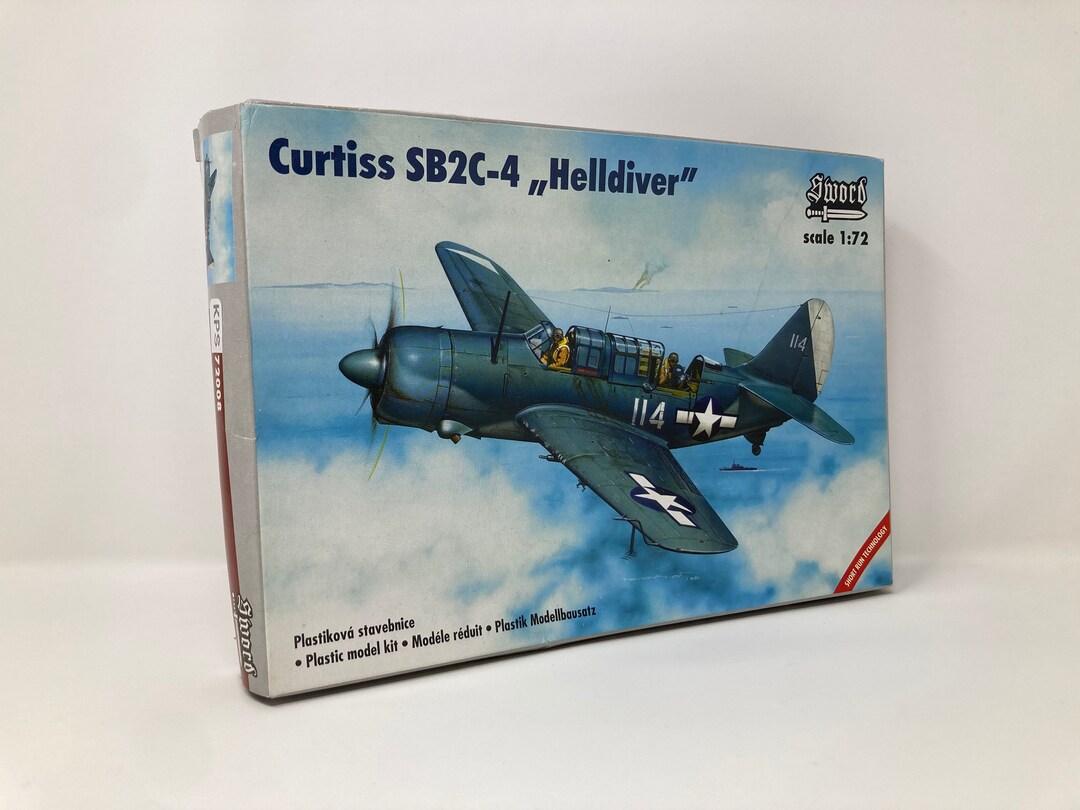 Sword Curtiss SB2C-4 helldiver 1/72 Scale Model Kit New in Box 131469 ...