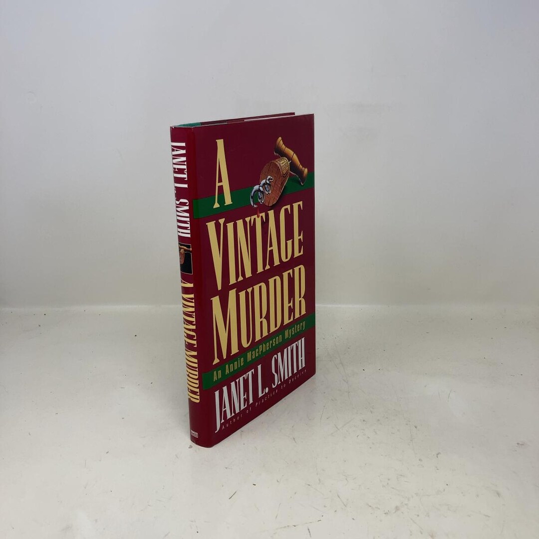 A Vintage Murder by Janet L. Smith HC First Edition Hardcover Like New ...