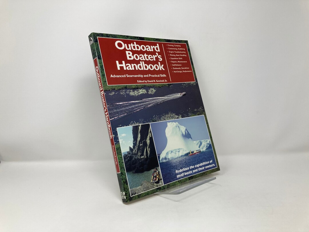 The Outboard Boater's Handbook: Advanced Seamanship and Practical ...
