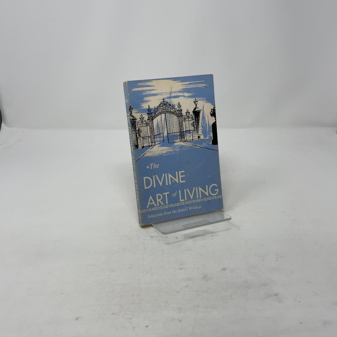 The Divine Art of Living by PB First Thus Paperback Very Good 1960 ...
