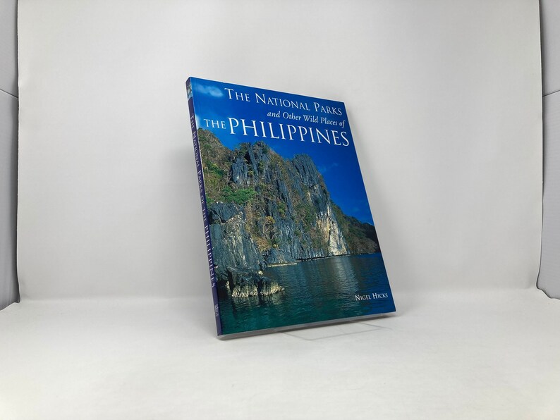 Meena Pathak's Flavours of India by Meena Pathak PB First 3rd LN 2002 ...