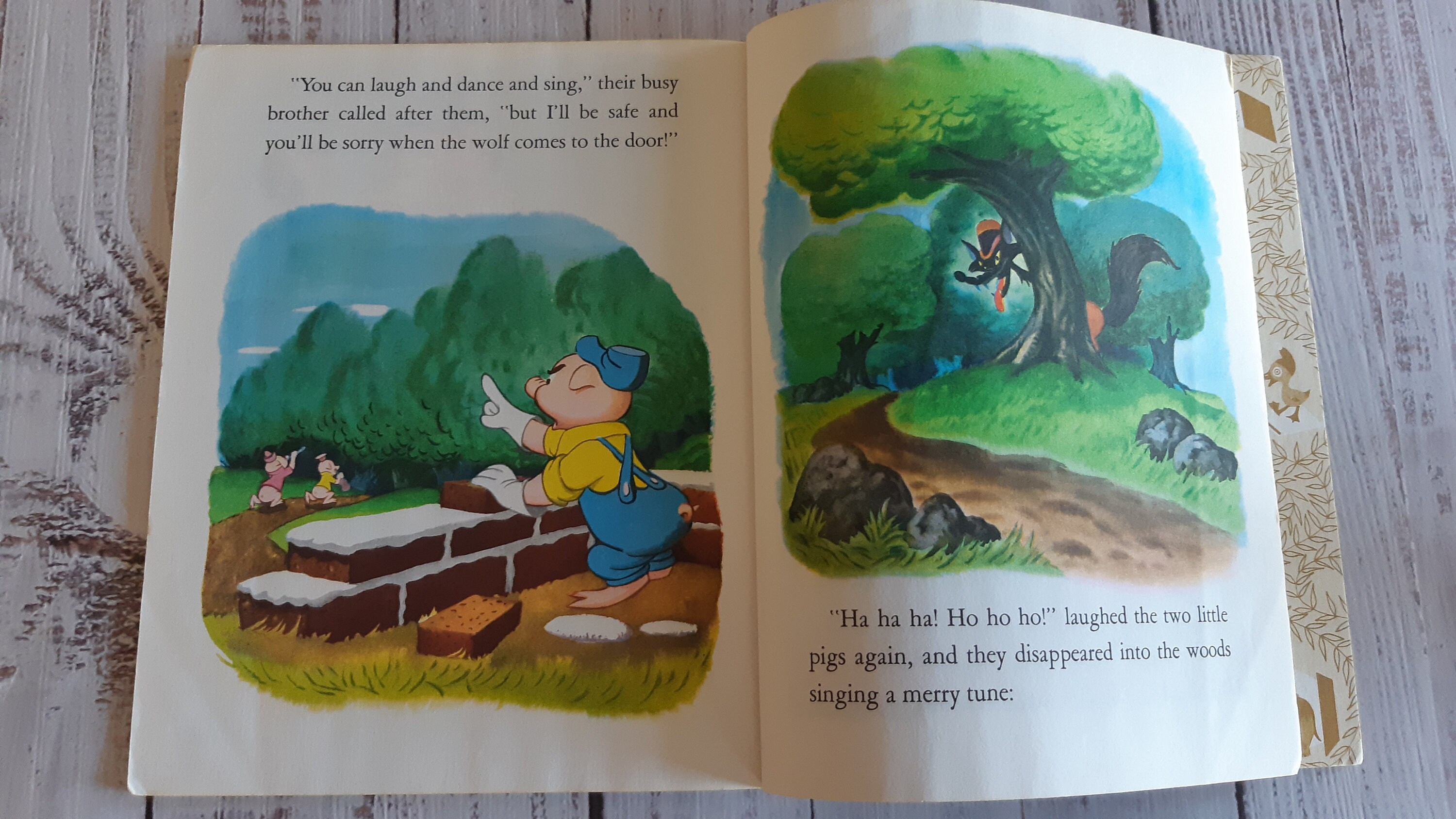 Walt Disney's Three Little Pigs Little Golden Book / Little Golden ...