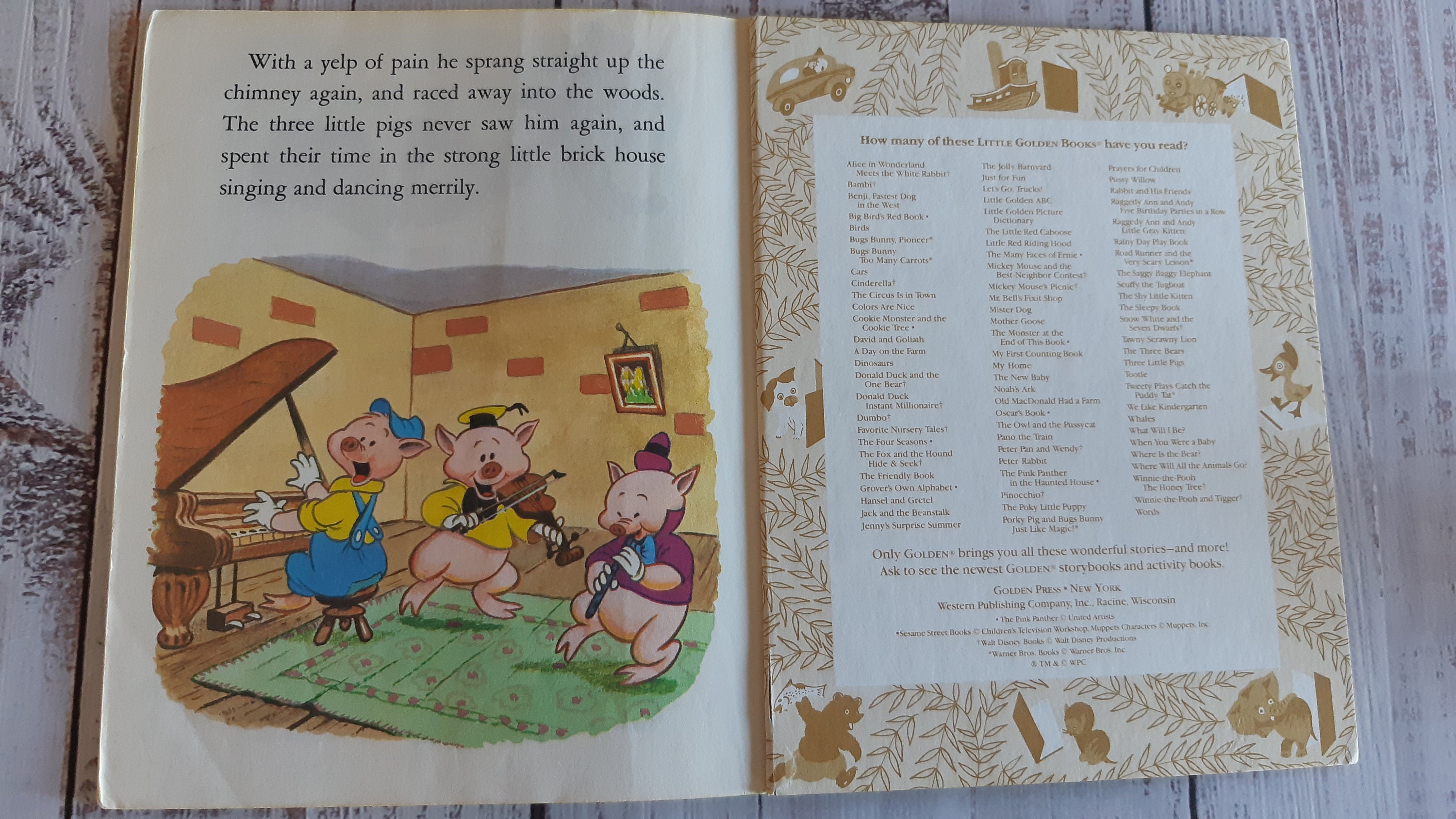 Walt Disney's Three Little Pigs Little Golden Book / Little Golden ...