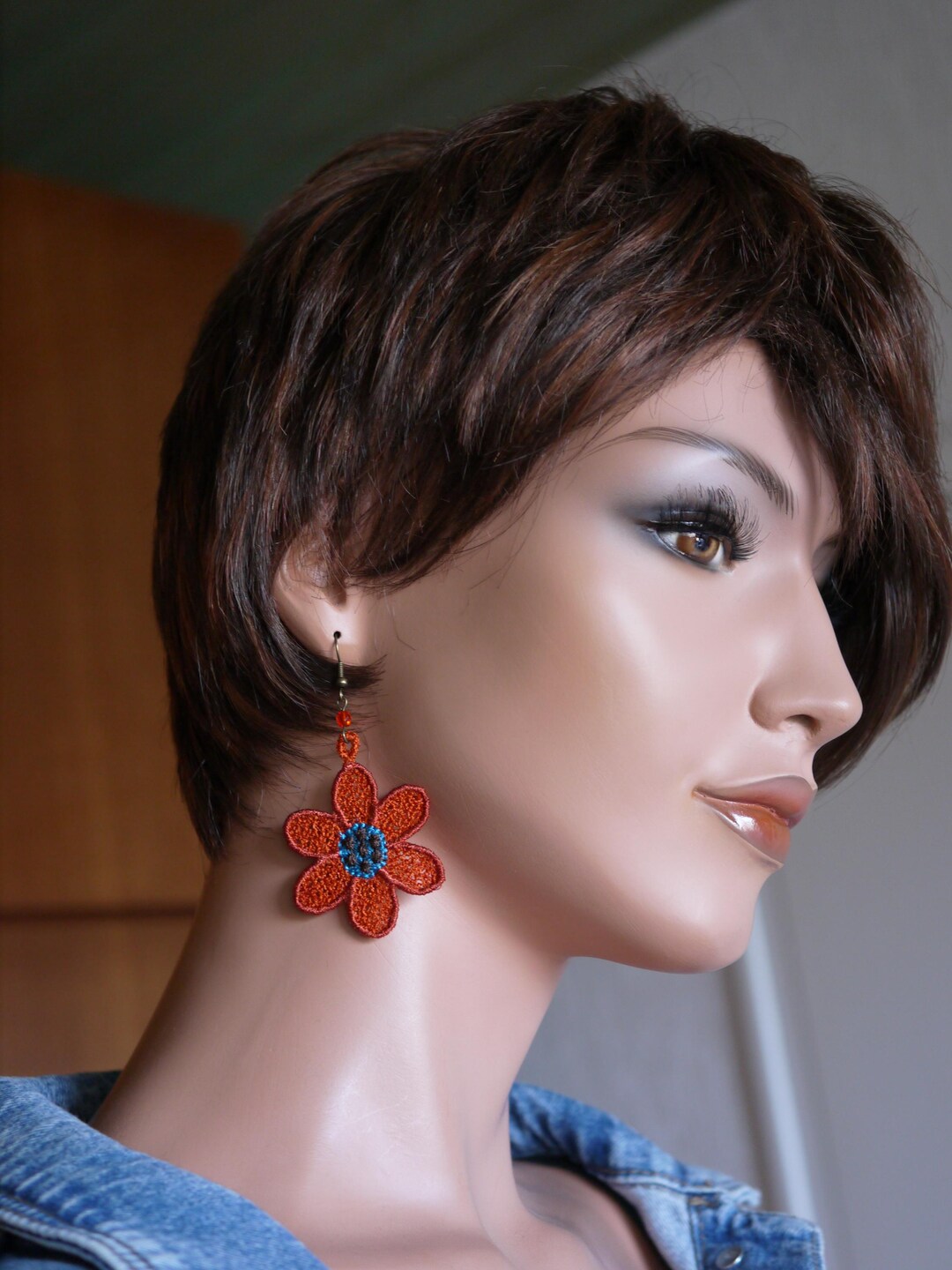 FSL Daisy Earrings, Machine Embroidery Design Daisies. - Etsy