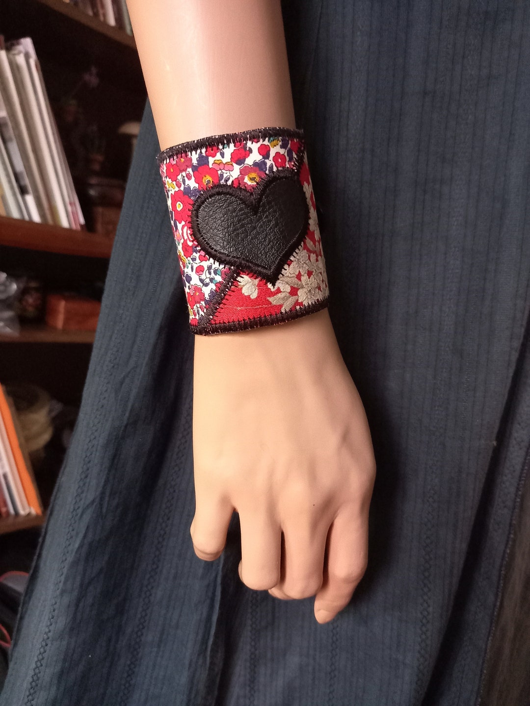 ITH Cuff Bracelet Heart Embroidery Design - Etsy