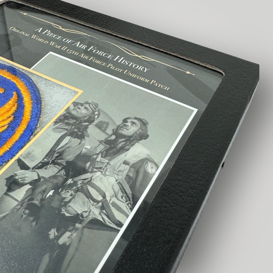 WWII 15th Air Force Pilot Uniform Patch in Display Case (C.O.A ...