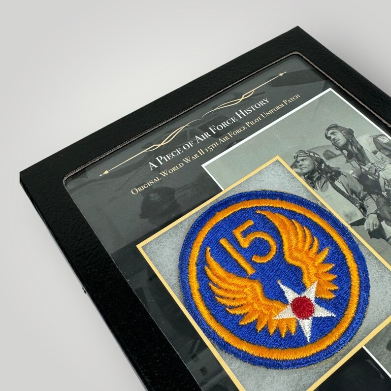 WWII 15th Air Force Pilot Uniform Patch in Display Case (C.O.A ...