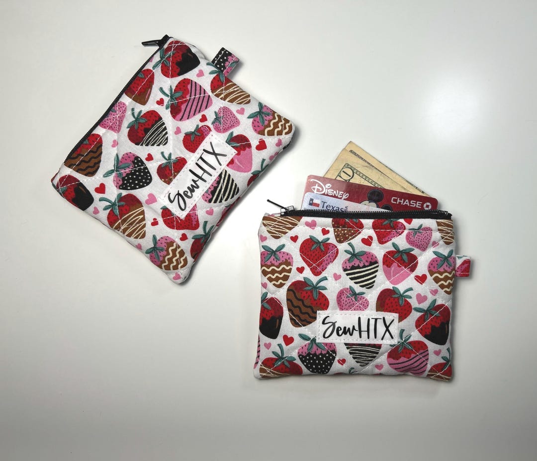 Quilted Strawberry Coin Wallet | Strawberries Zipper Pouch | Wrislett ...