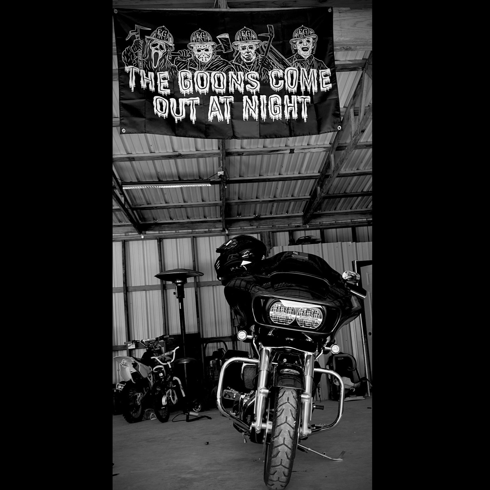 Flag 3x5 the Goons Come Out at Night - Etsy