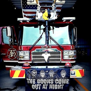 Flag 3x5 the Goons Come Out at Night - Etsy