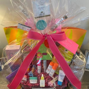 Drunk Elephant Skincare Gift Basket With Accessories for Beauty Lovers ...