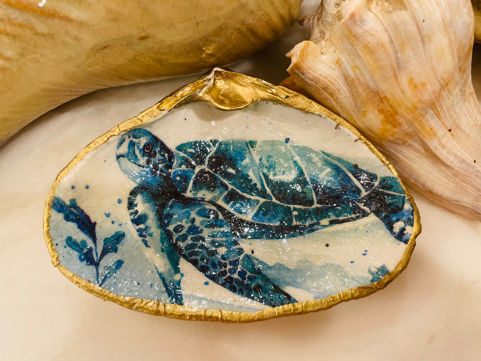 HANDMADE Sea Turtle Decoupage Clam Shell Jewelry/trinket Dish - Etsy